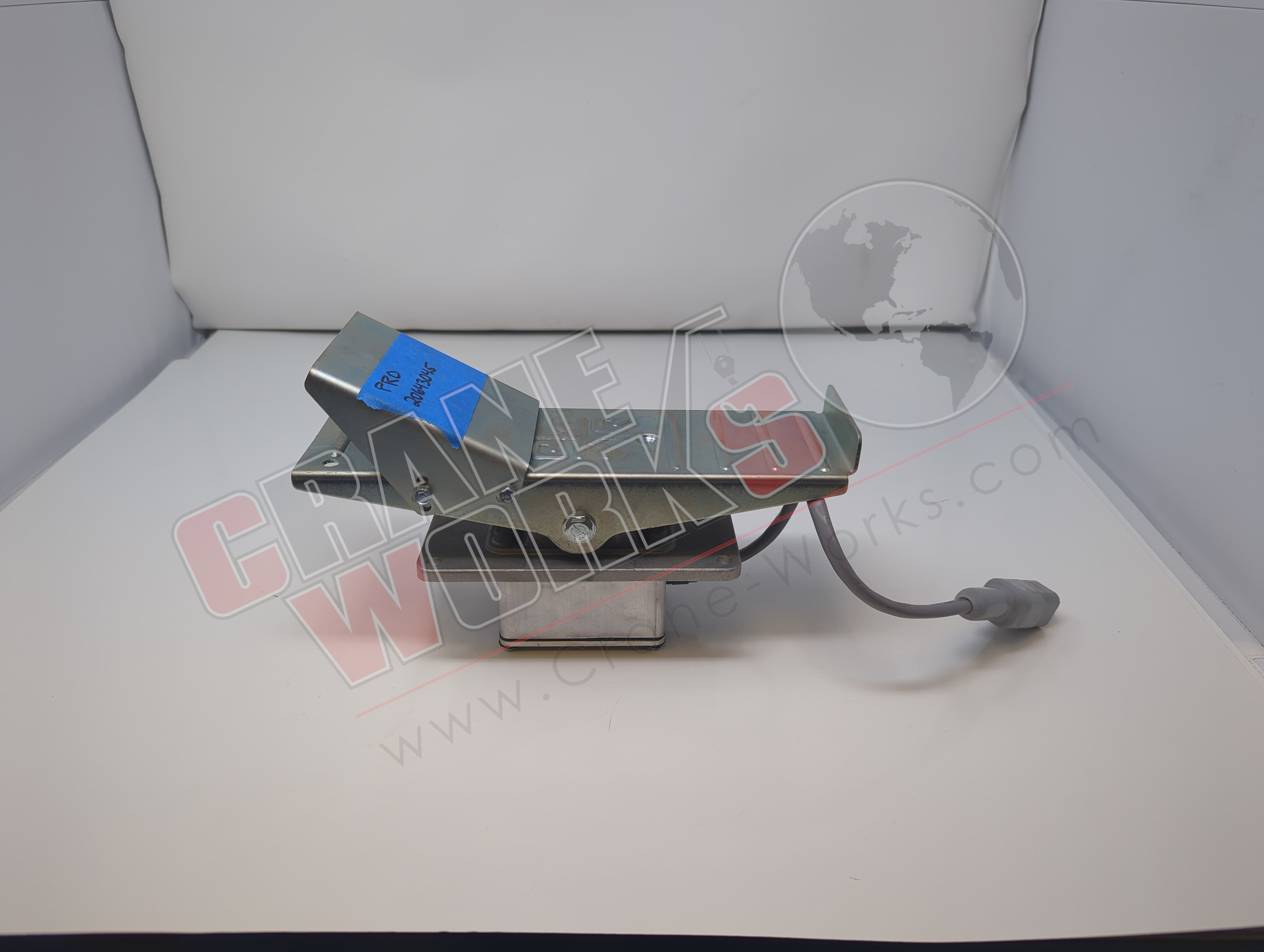 20643045 | New Bi Directional Pedal – CraneWorks