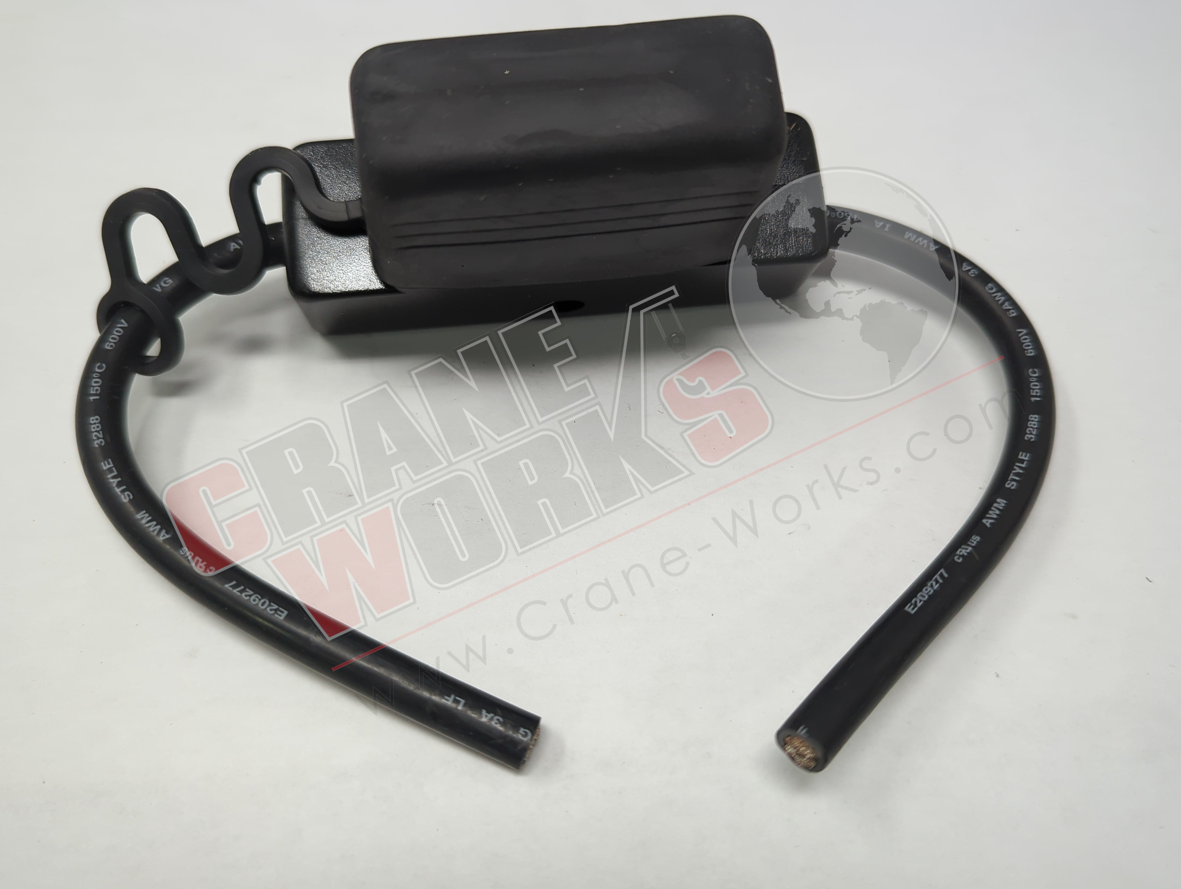 8699 | New Maxi Fuse Holder W/Cap (41939) – CraneWorks